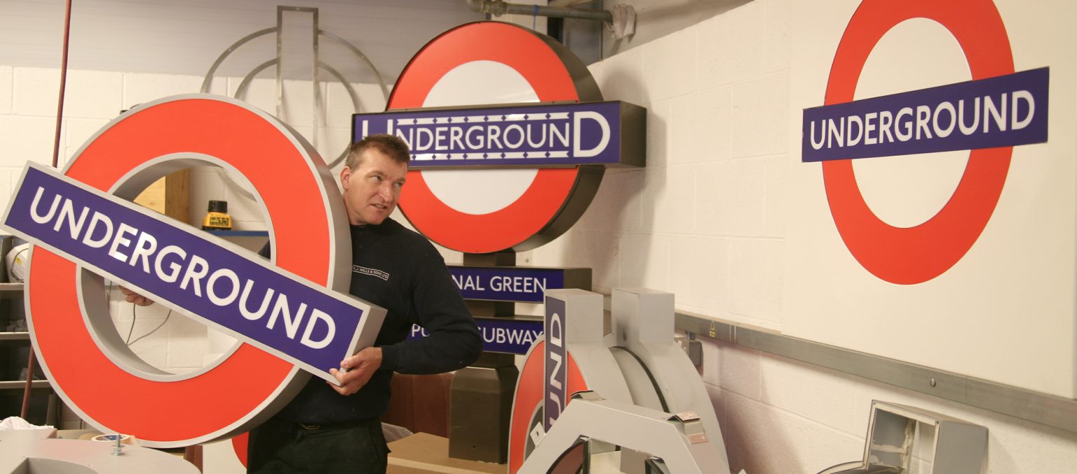 The Most Common Signs Seen on the London Underground - London Diary